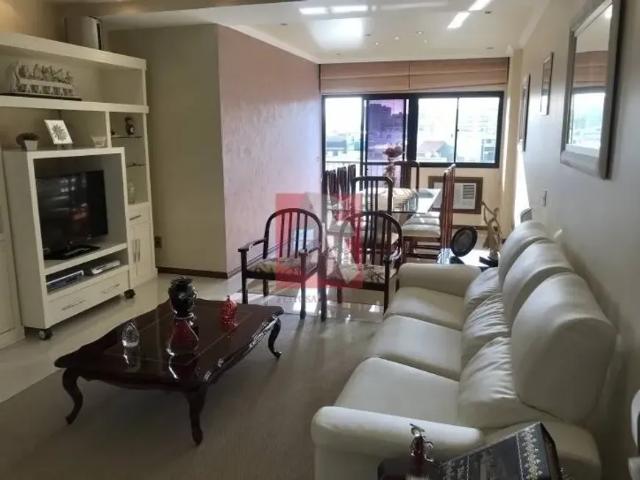 Apartamento a venda 3 quartos, 2 vagas e varanda na Tijuca RJ