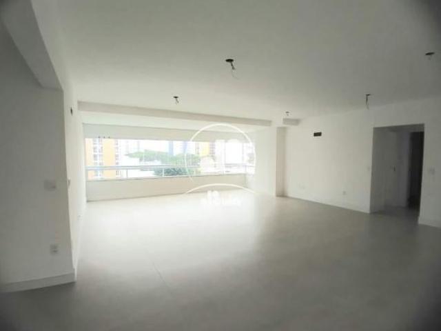 Apartamento à venda, 3 quartos 3 suítes Bairro Jardim em Santo André/SP