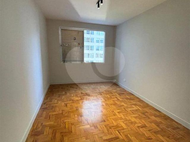 Apartamento a venda. 3 quartos. a 100 metros estação metrõ