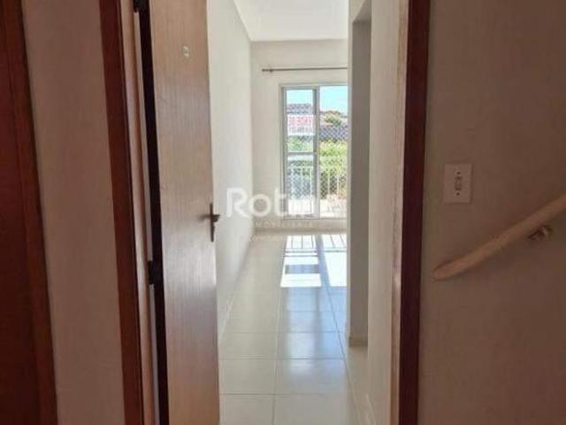 Apartamento à venda, 3 quartos, Jardim Patrícia Uberlândia/MG Rotina Imobiliária