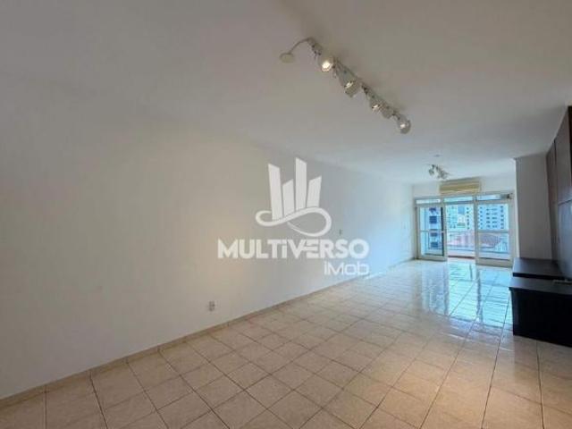 Apartamento à venda, 3 quartos no bairro Gonzaga em Santos