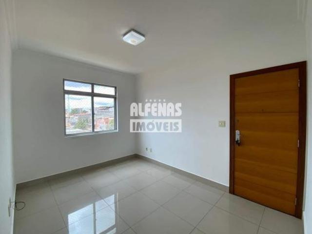 Apartamento à venda 3 quartos no Bairro GLORIA