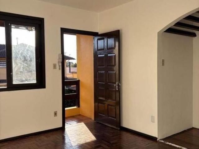 APARTAMENTO À VENDA 3 QUARTOS NO CENTRO DE CANELA