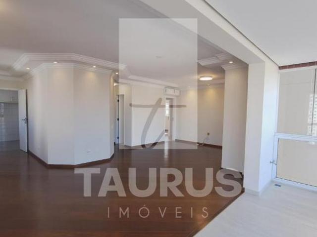 Apartamento à venda, 3 Quartos sendo 3 suítes, 4 Vagas, 170m², Moema