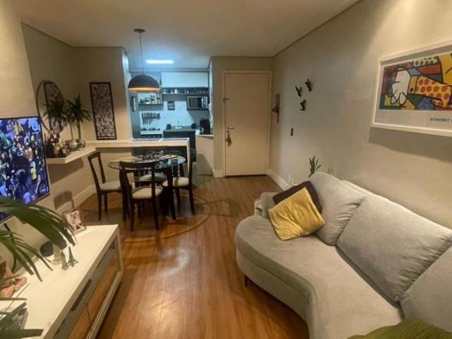 Apartamento à venda 3 quartos, suíte, sacada, churrasqueira, 1 vaga coberta no bairro Teresópolis