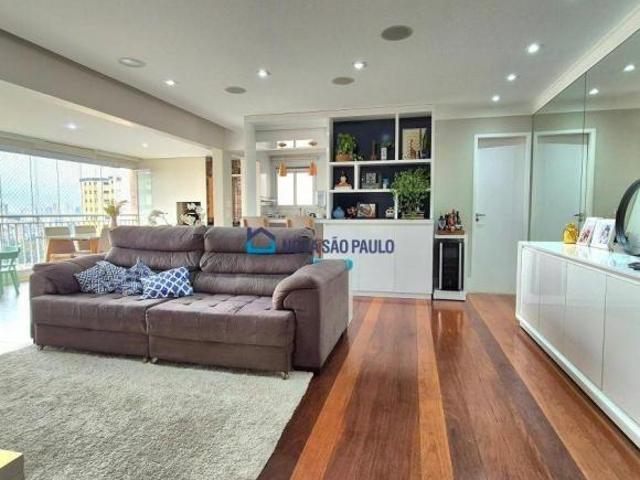 Apartamento à venda, 3 quartos suítes, 3 vagas demarcadas e livres, com varanda