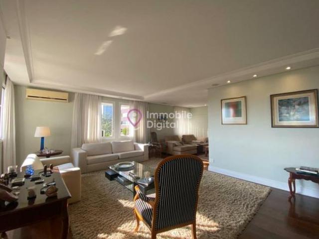 Apartamento à venda 411m²|4 suítes|3 vagas