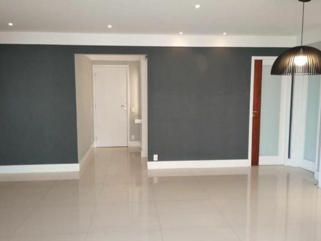 Apartamento à venda 4 dormitório no Home Clube Itapet