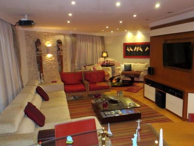 Apartamento à venda 4 dormitórios, 3 suítes, 4 vagas, 296m2 na Santa Terezinha