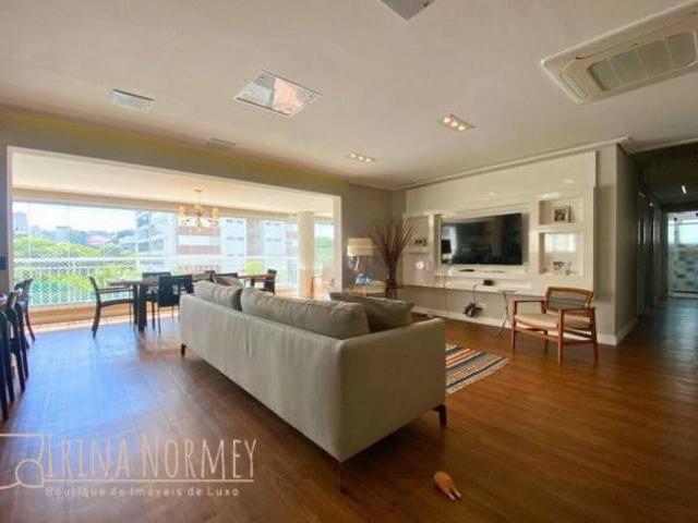 Apartamento á venda 4 dormitorios 2 suites no Bairro Ceramica, São Caetano do Sul/SP
