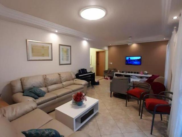 Apartamento á venda 4 dormitorios sendo 1 suite no Bairro Vila Bastos, Santo André/SP