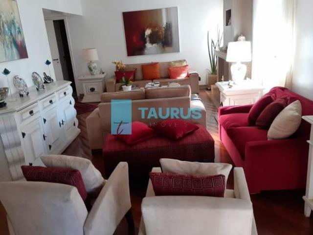 Apartamento à venda, 4 suítes, 3 vagas, 217m², Itaim Bibi