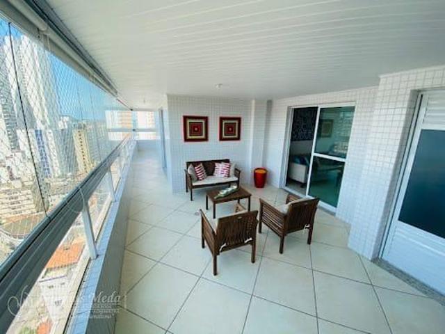 Apartamento à venda, 4 suítes, 3 vagas cobertas, 164m2 em Guilhermina Praia Grande