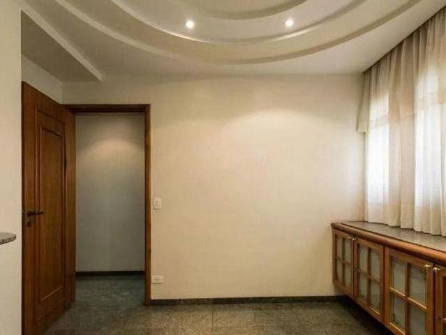 Apartamento a venda, 4 suítes, 4 vagas, no Bairro Moema perto do Esporte clube Sírio