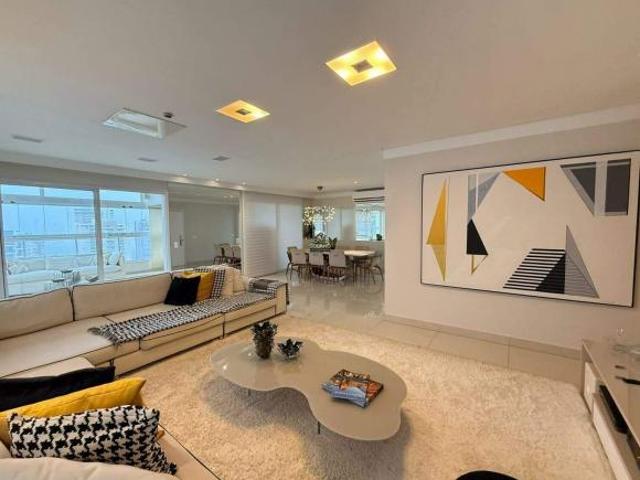 Apartamento à venda, 4 quartos, 4 suítes, 3 vagas, Jardim Goiás Goiânia/GO