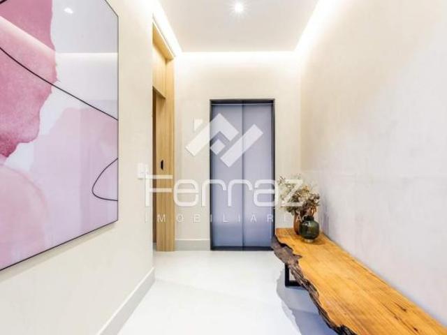 Apartamento à venda, 4 quartos, 4 suítes, 3 vagas, Jardim Karaíba Uberlândia/MG
