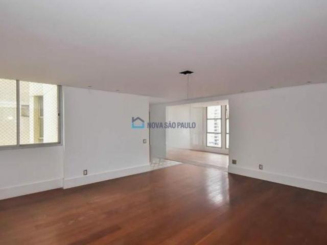 Apartamento à venda 4 quartos 1 suíte no Morumbi
