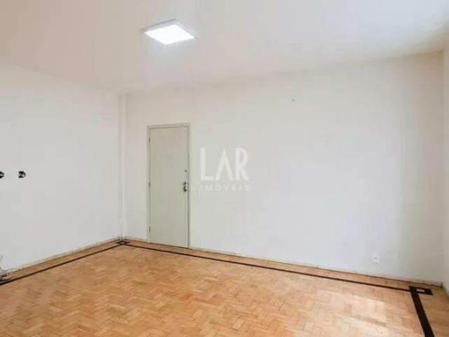 Apartamento à venda, 4 quartos, 1 suíte, 1 vaga, Funcionários Belo Horizonte/MG