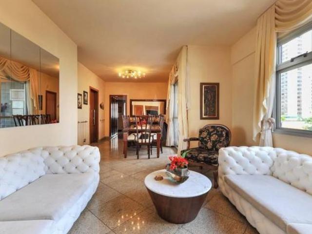 Apartamento à venda, 4 quartos, 1 suíte, 2 vagas, Funcionários Belo Horizonte/MG