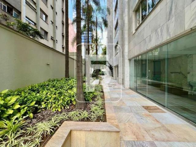 Apartamento à venda, 4 quartos, 1 suíte, 2 vagas, Savassi Belo Horizonte/MG