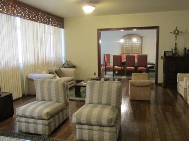 Apartamento à venda, 4 quartos, 1 suíte, 3 vagas, Santo Antônio Belo Horizonte/MG