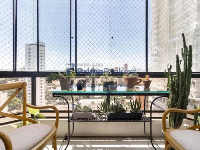Apartamento á venda 4 quartos, sendo 1 suíte, 181m² Varanda 2 Vagas Campo Belo