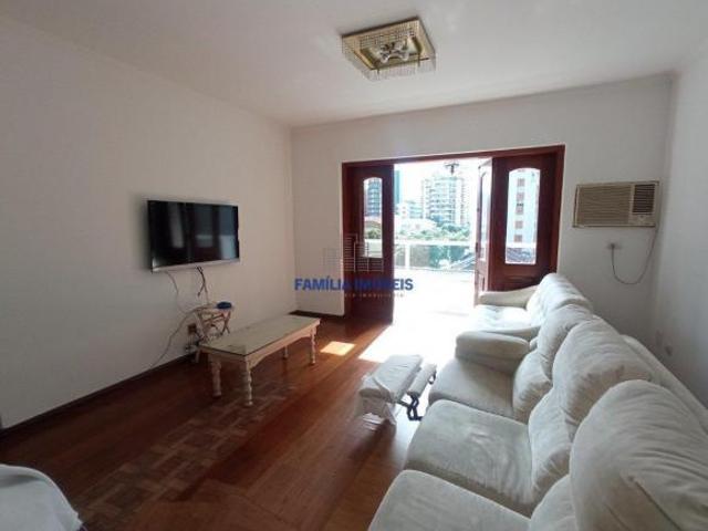 Apartamento a venda 4 quartos suítes 2 vagas Gonzaga Santos/SP
