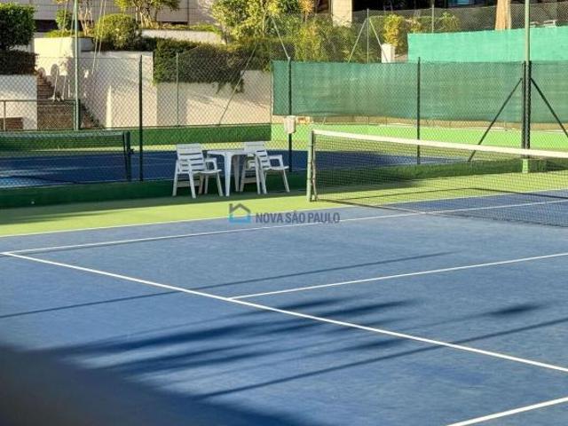 Apartamento à venda 560 m2, 5 dormitórios, 5 vagas, bairro Bosque da Saúde, SP