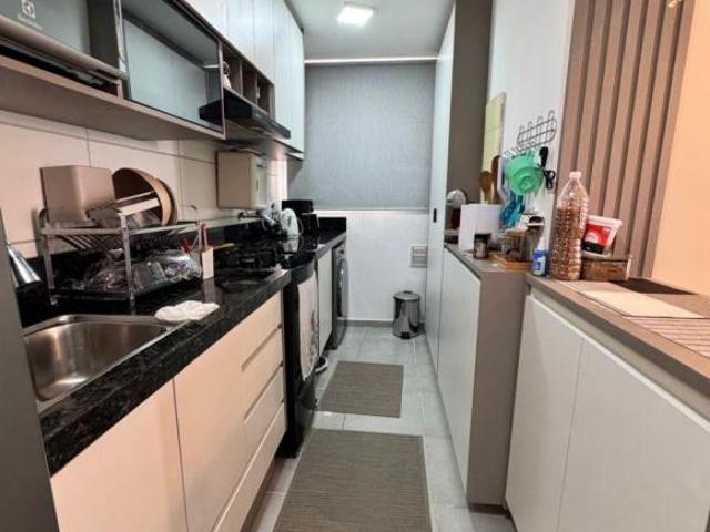 Apartamento à venda 56m2 2 dormitórios, suíte e varanda, jd São Sebastião