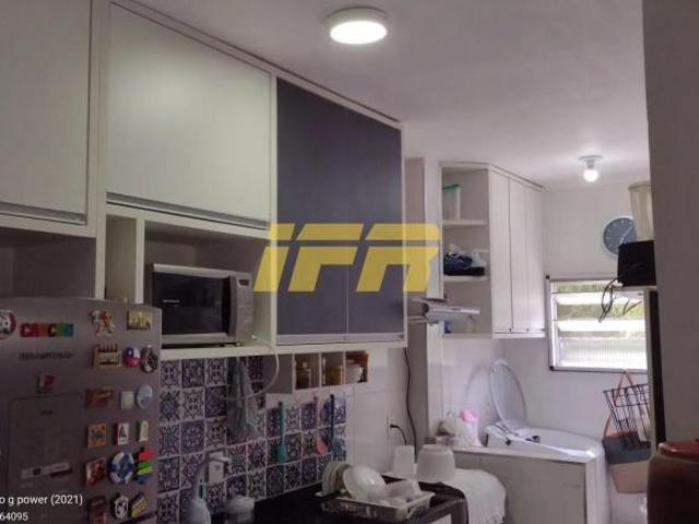 Apartamento à venda, 57 m² por R$ 184.000,00 Não Aceita Financiamento! Aceita Permuta com veiculo!