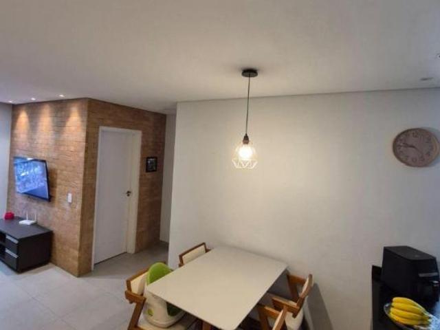 Apartamento à venda 59m² com 2 dormitórios, suíte e varanda no Vila Real Hortolândia