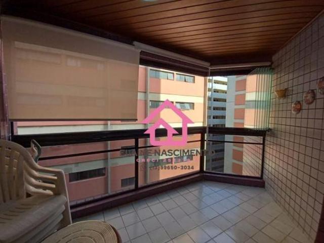 Apartamento à venda 50m da praia