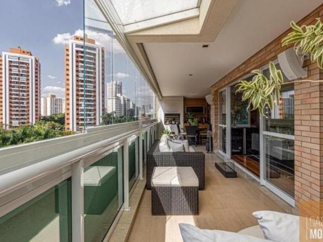 APARTAMENTO Á VENDA