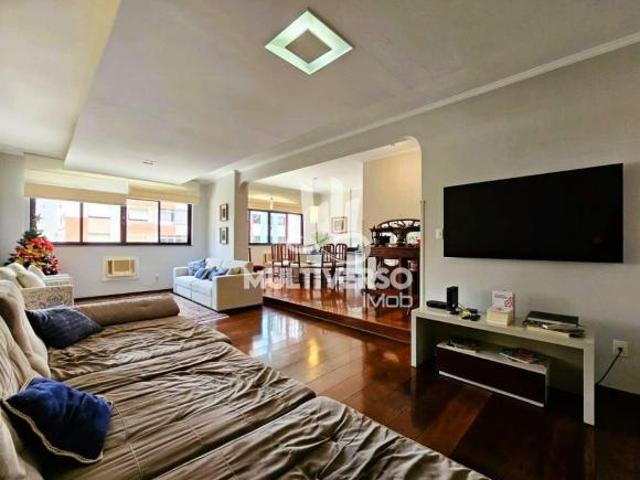 Apartamento à venda, 5 quartos no bairro Gonzaga em Santos