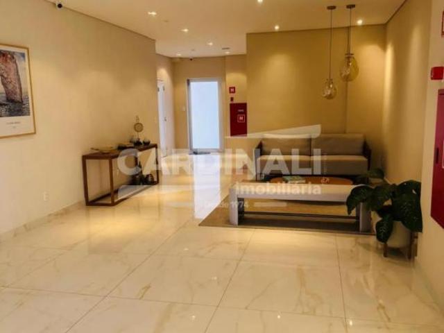 APARTAMENTO À VENDA