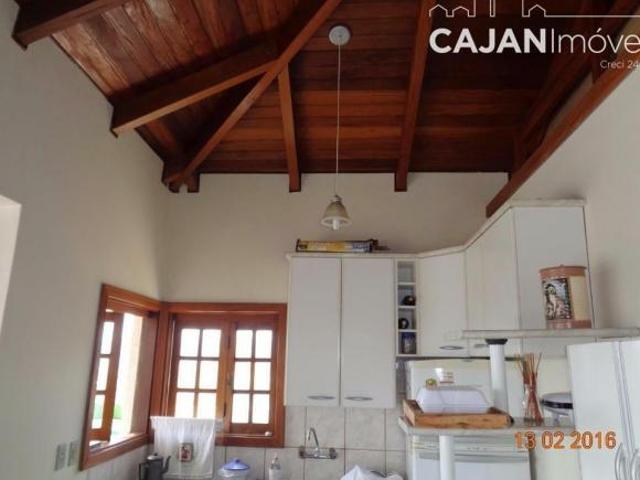 Apartamento duplex com 01 dormitório e vaga de garagem no Partenon