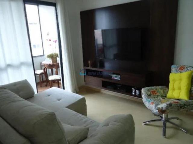 Apartamento à venda, 65m2 em Saúde