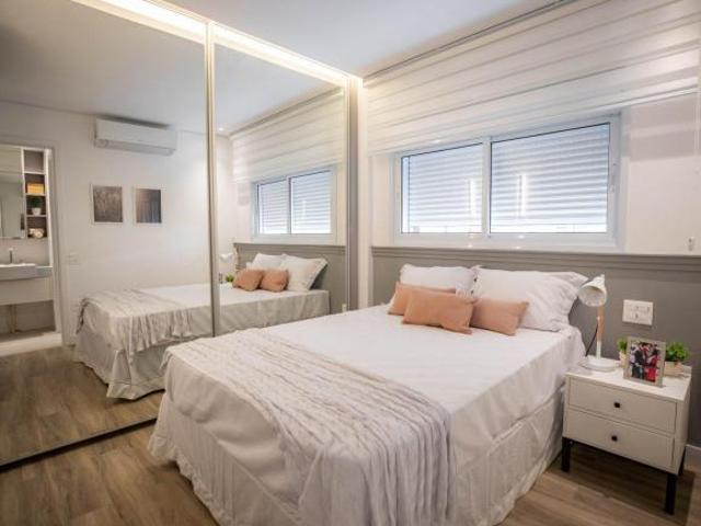 Apartamento à Venda 60m² com 2 quartos sendo 1 suíte com closet e 2 vagas no Cambuí, Campinas Edif