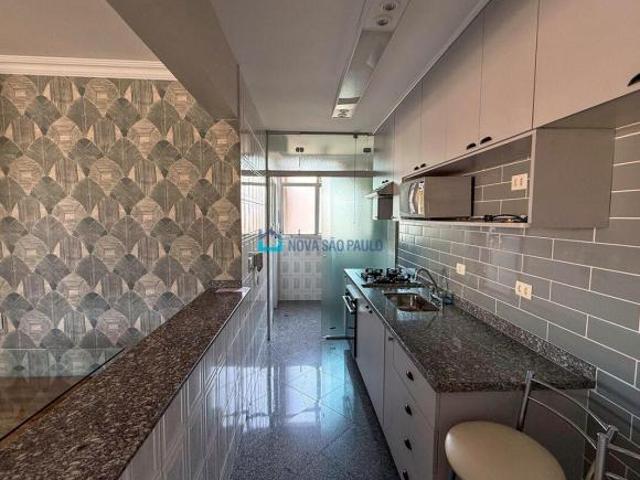 Apartamento à venda 75 m2, 3 dormitórios, sacada, 1 vaga, Vila Gumercindo em SP