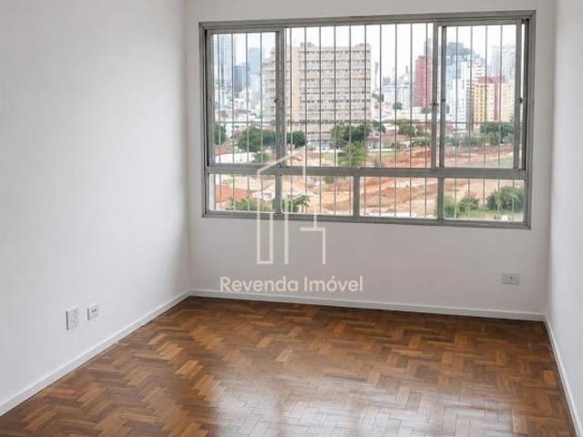 Apartamento à venda 75m² 2 dormitórios e 1 vaga no Cambuci