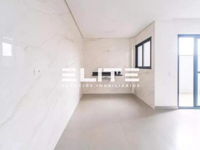 Apartamento à venda, 70m² 3 dormitórios, elevador e 2 vagas Bairro Campestre, Santo André