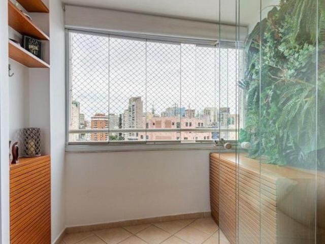 Apartamento à Venda, 70m² com 2 Quartos sendo 1 Suíte, 2 Vagas de garagem por R$ 1.675.000,00 Vil