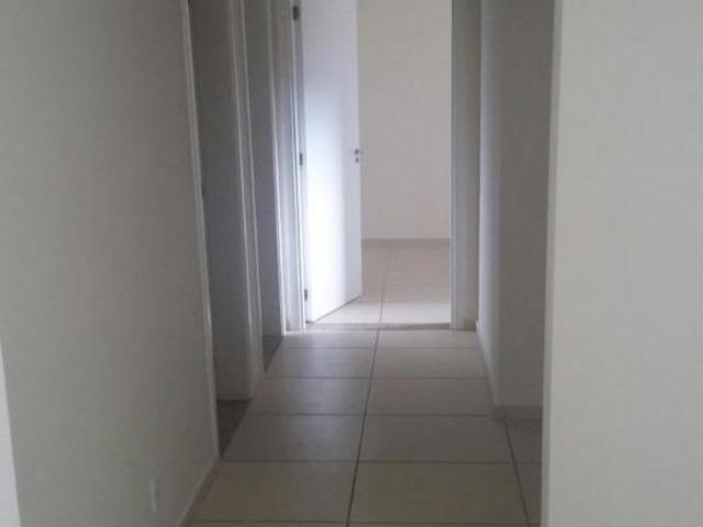 Apartamento a venda 70m² sendo 2 dormitórios 1 banheiro 1 vaga no Condomínio Edifício Parque Condomí