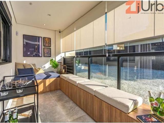 Apartamento à venda 85m², 3 dorms, 2 vagas próximo à Estação Ipiranga