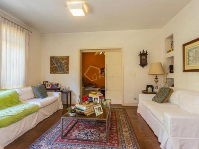 Apartamento à venda