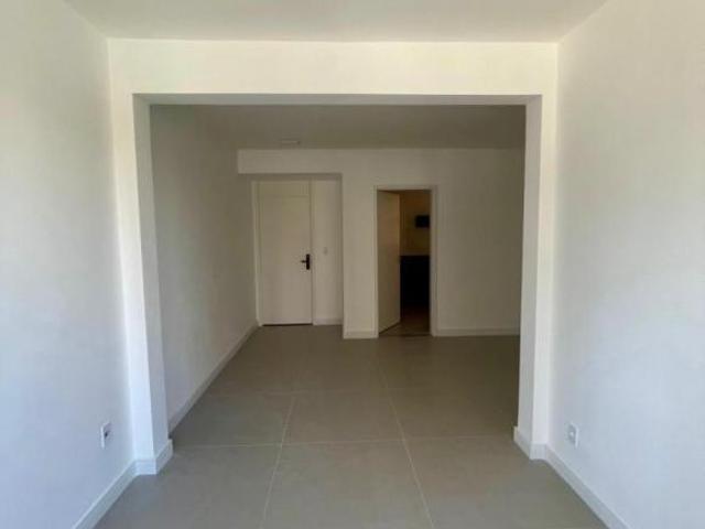 Apartamento à venda 88m² com 3 quartos 1 suíte 1 vaga no Edifício Tarumã, Cambuí, Campinas