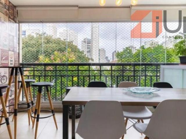 Apartamento à venda 89m², 2 vagas na Vila Romana próximo ao Shopping Bourbon