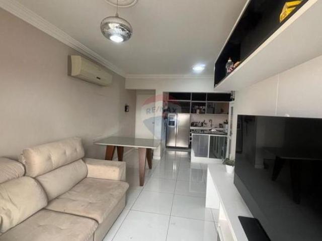 Apartamento à venda: 80 m², 3 quartos sendo 1 suíte, 2 vagas cobertas, lazer completo, rua tranqui