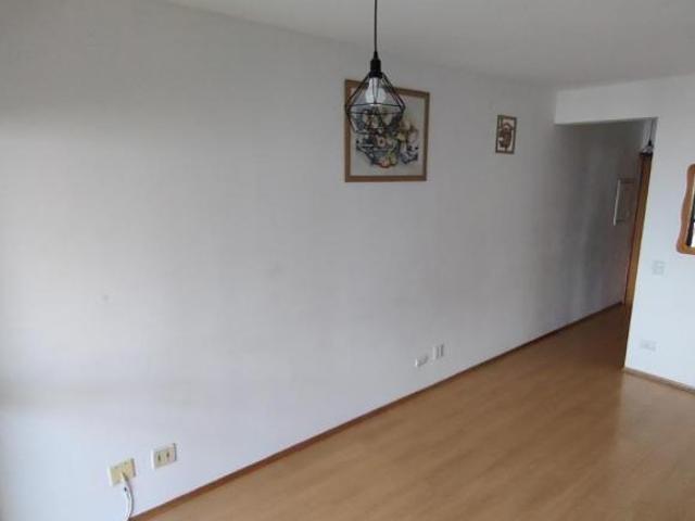 Apartamento á venda 80m², 3 quartos com 1 suíte e 1 vaga Morumbi