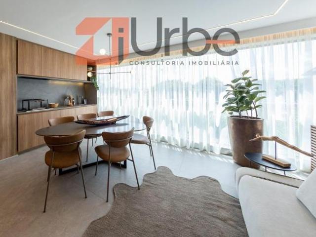 Apartamento à venda 81m², 1 vaga localizado à 1,6 km da Estação Barra Funda do Metrô
